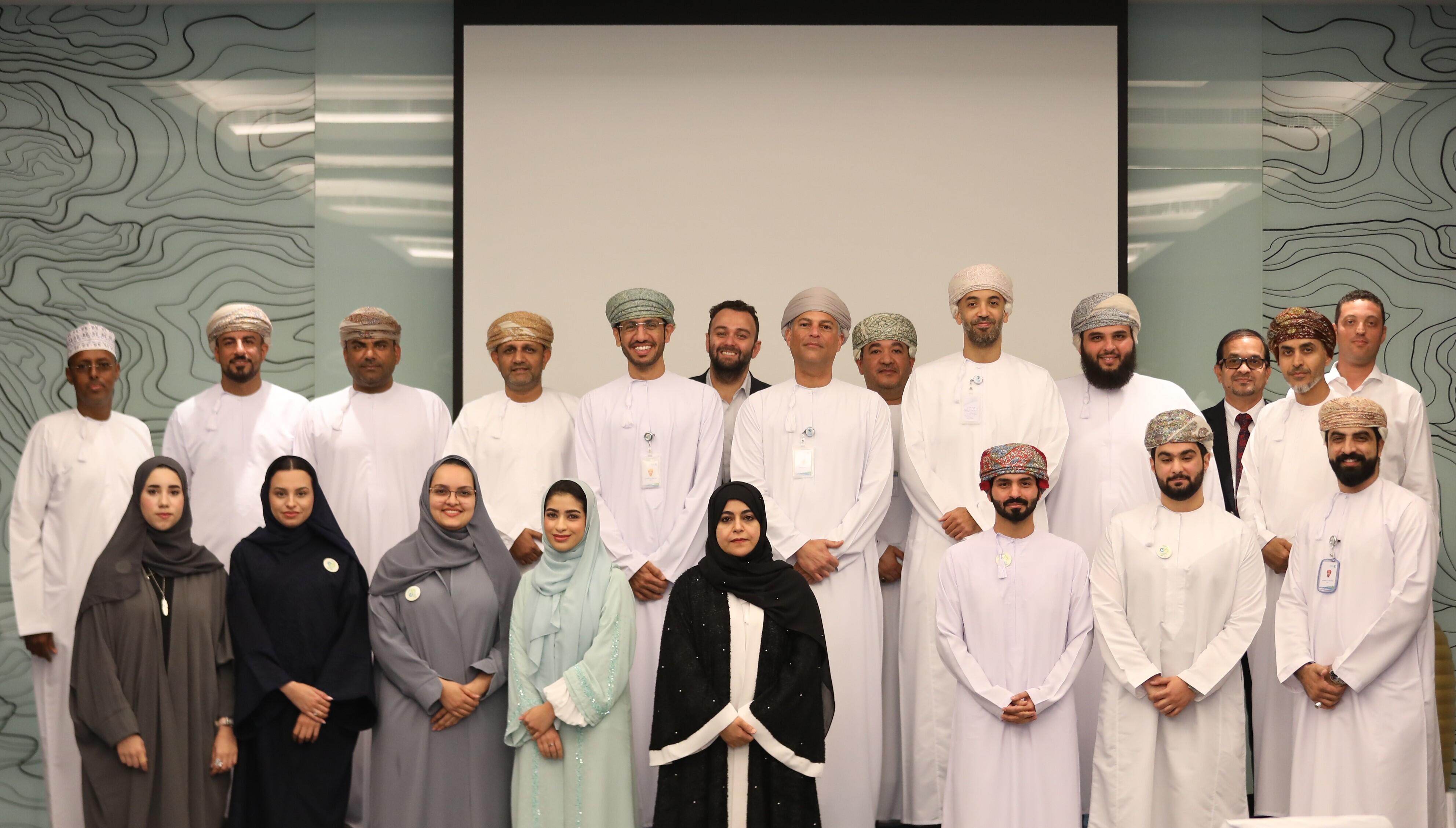 young omanis successfully complete graduate training programme run by oman oil marketing company ...